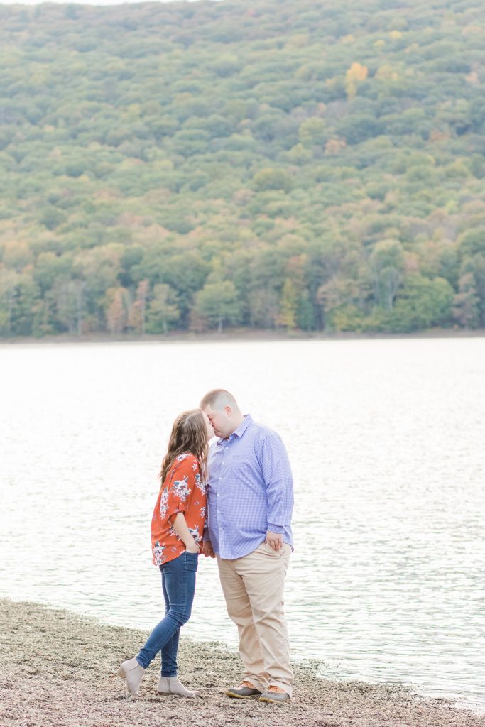 Five Tips for your Engagement Session - elizabethbehanphotography.com