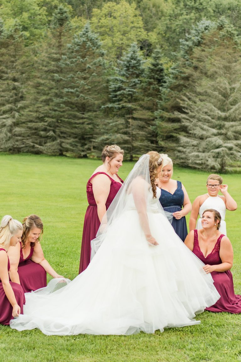 TYLER + JACIE - elizabethbehanphotography.com