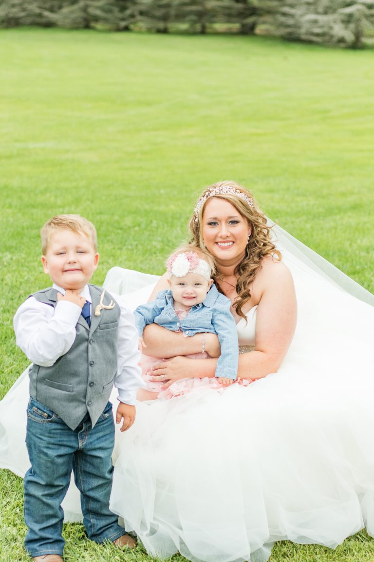 TYLER + JACIE - elizabethbehanphotography.com