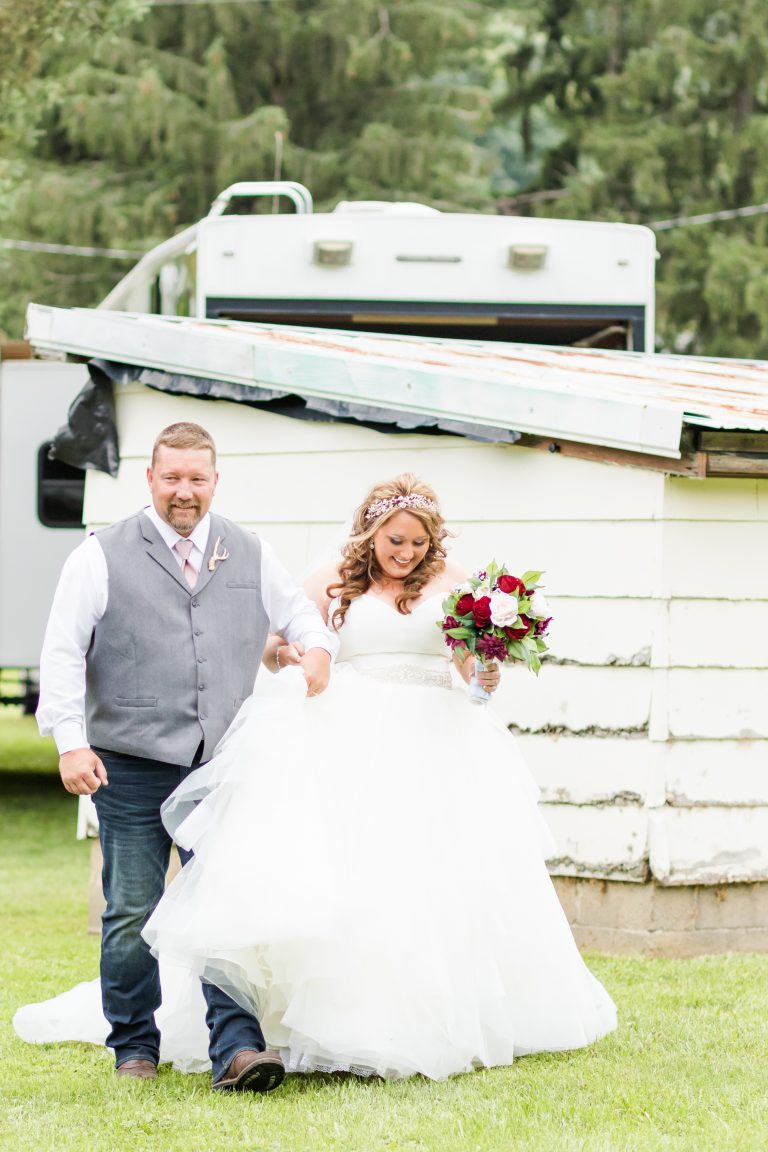 TYLER + JACIE - elizabethbehanphotography.com