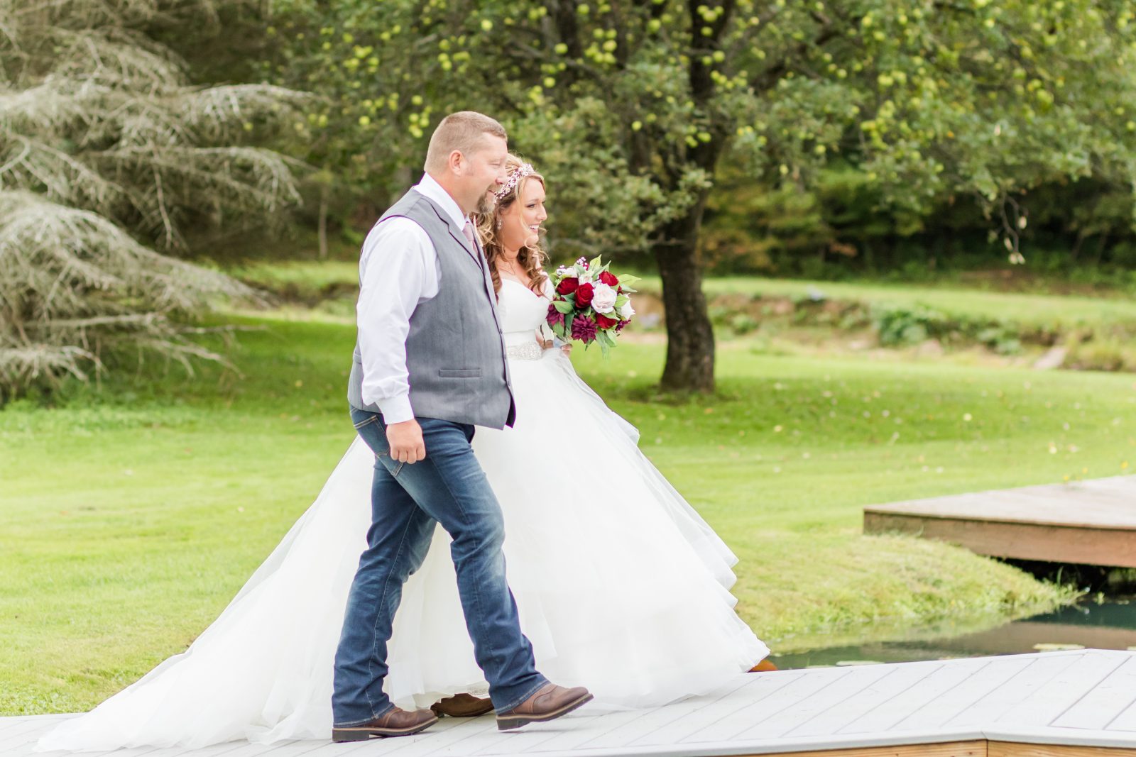 TYLER + JACIE - elizabethbehanphotography.com