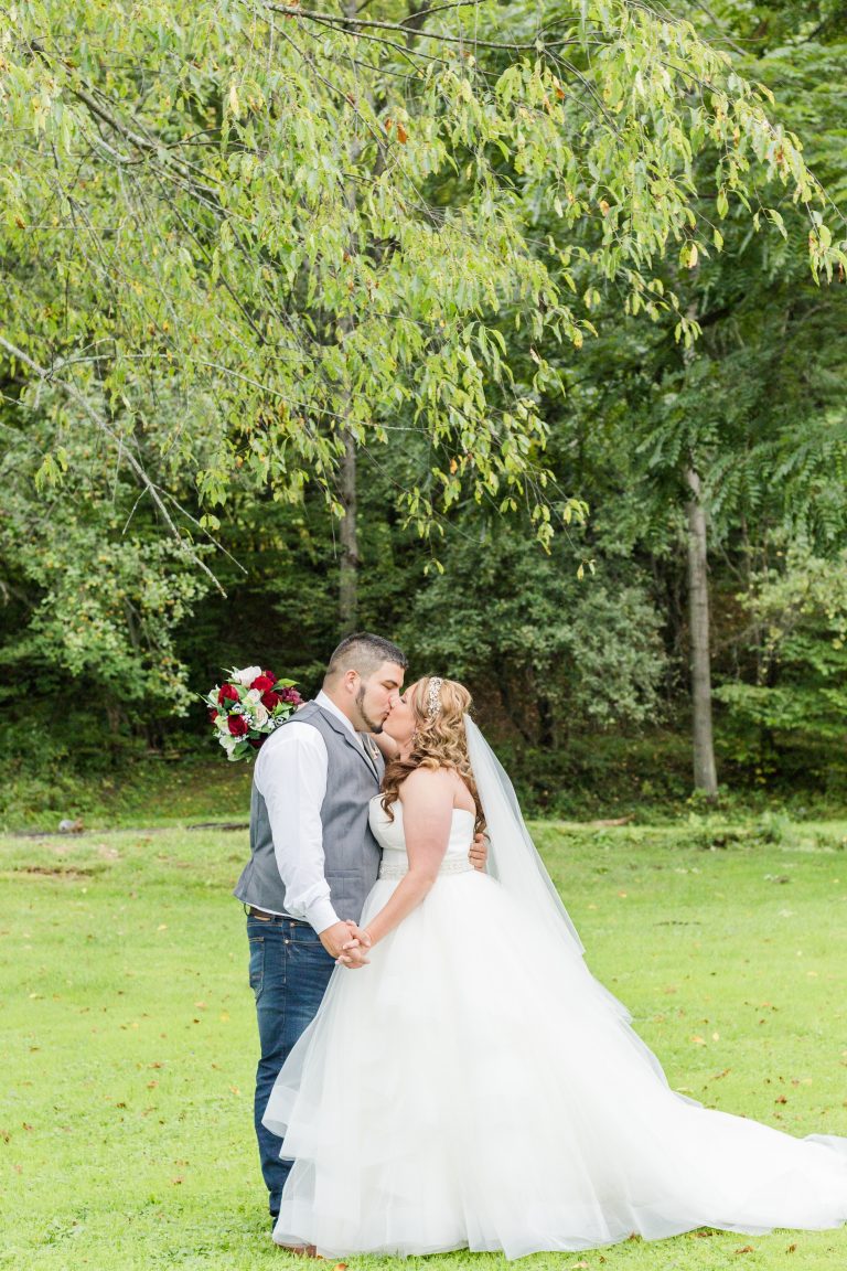 TYLER + JACIE - elizabethbehanphotography.com