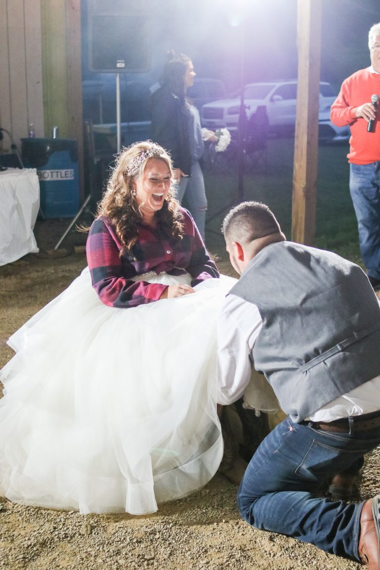 TYLER + JACIE - elizabethbehanphotography.com